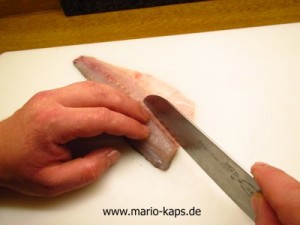 Küchenhandwerk: Rundfisch ausnehmen, schuppen und filetieren - Mario´s ...